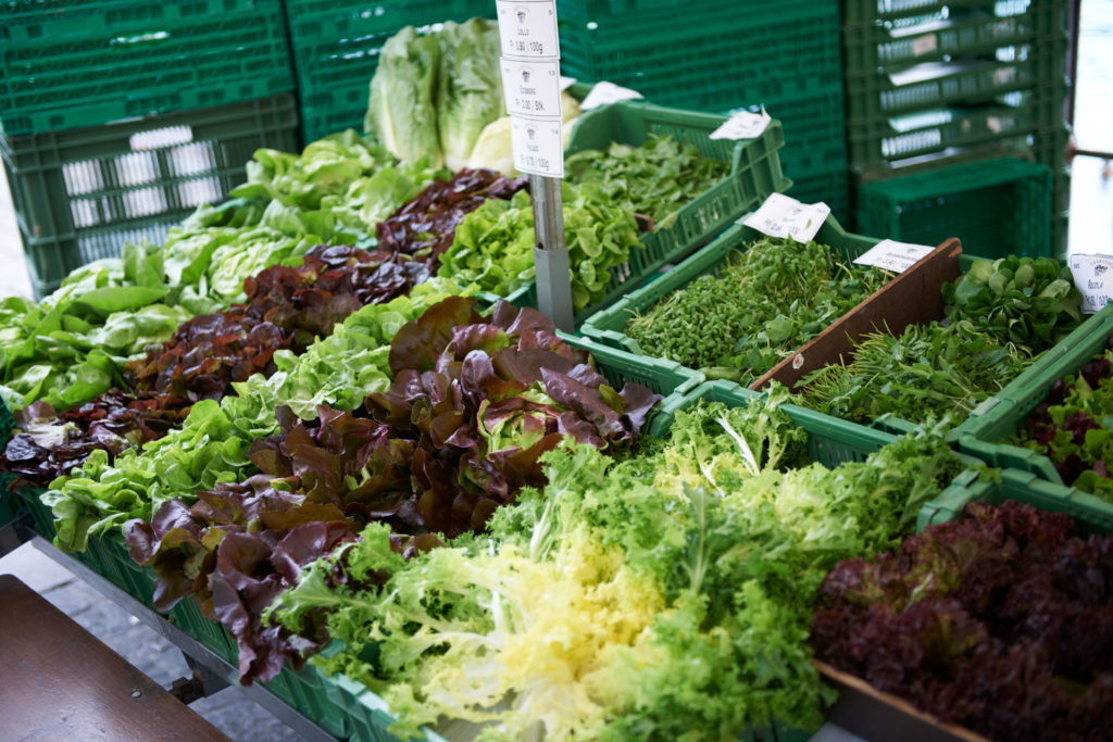 WOCHENMARKT LUZERN - Buuregarte Boog